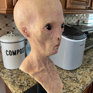 Alien Head Bust - Etsy
