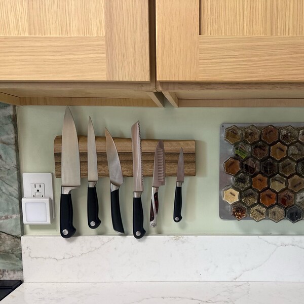 Handcrafted Oak Magnetic Knife Holder With Strong Neodymium Magnets ...