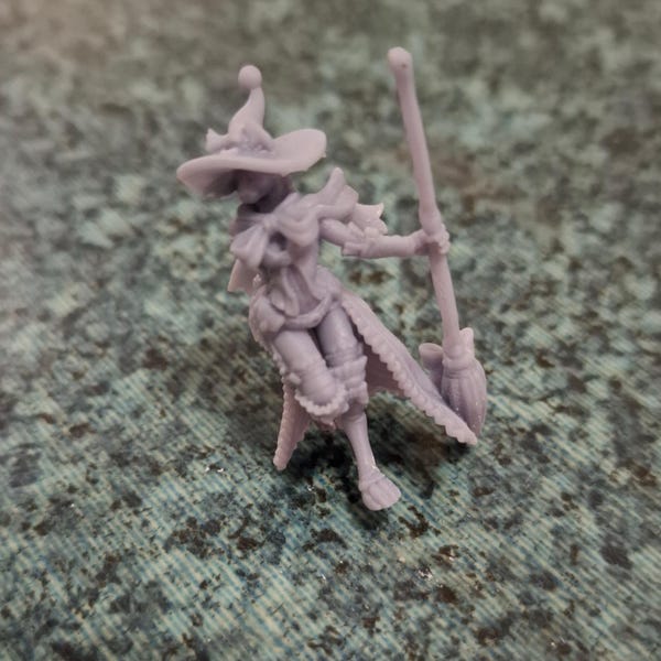 Сolored Crystals on a Stand, Set 5pcs - 3D Printed Fantasy Dnd ...