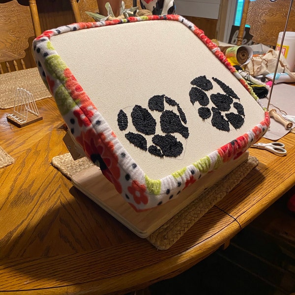 UNSTAINED Swivel Rug Hooking Lap Frame | 11x14 Inside Hooking Area - Etsy