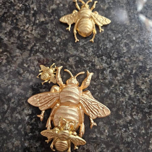 Brass BUMBLEBEE, Brass Bee, Gold Bees, Insect Stamping, Brass Findings, Unplated Brass Honeybee ...