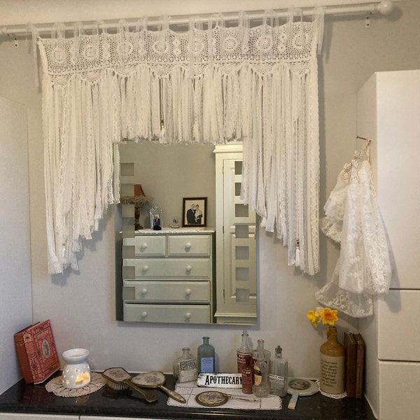 Gorgeous~victorian Style Valance Vintage Battenburg Lace Ruffled Tulle ...