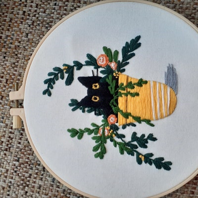 Spring Wild Flowers With Butterfly and Bee Embroidery Pdf, Cottagecore ...