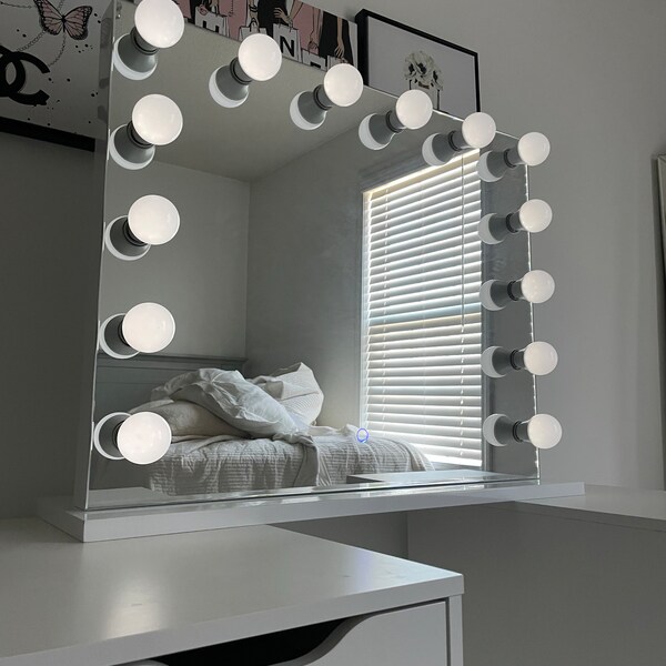 Curved Hollywood Vanity Mirror | LED Makeup Mirror | Table Top- Plugs ...