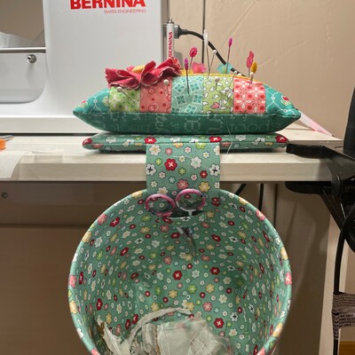 Thread Catcher With Detachable Pincushion, Sew in Style, Scrap Catcher ...