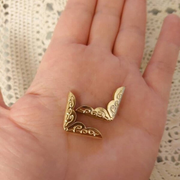 Twelve Gold Page Corner Protectors for Junk Journals, Scrapbooking ...