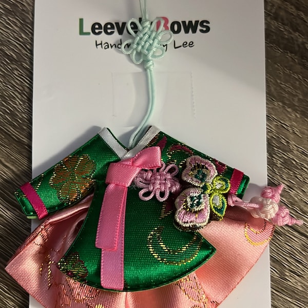 Hanbok Dress Keychain: Korean Traditional Ornament, New Year Gift - Etsy