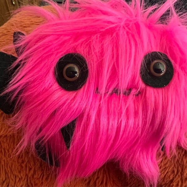 Creepy the Yellow Floof Monster Friend Backpack/messenger Bag/monster ...