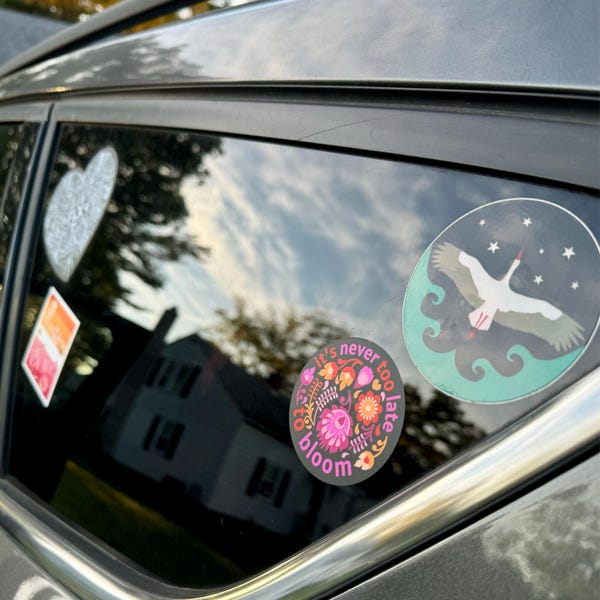 Honey Bee Apis Mellifera Sticker Honey ᏩᏚᎵᏏ Wadulisi Bee Apis Mellifera ...