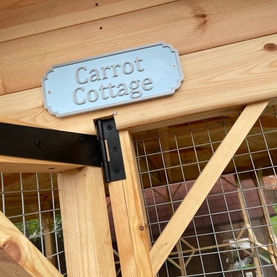 Personalised Rabbit Hutch Door Sign 20 Colour Options - Etsy