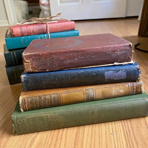 Set of 5 Vintage Books Customizable by Color Authentic Books Farmhouse ...