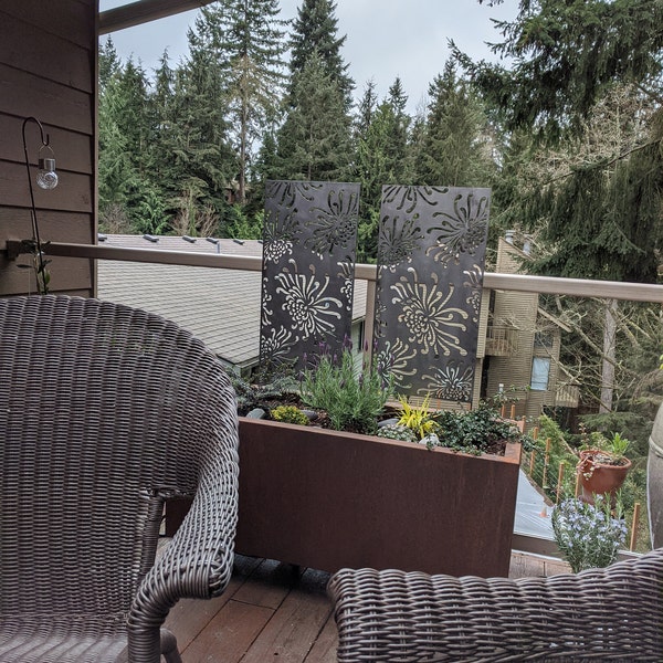 Metal Flower Privacy Garden Panel Screen, Rusty Mum Garden Wall Art ...