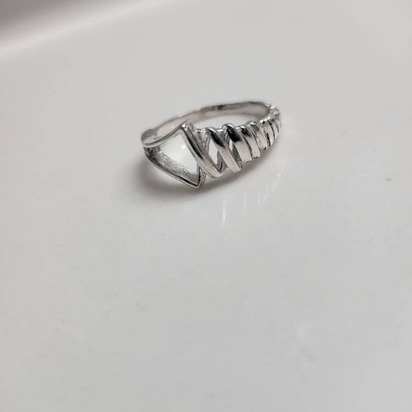18k Gold Double Circle Diamond Dove Ring, Unique Handmade Gold Ring ...