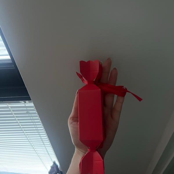 Christmas Crackers, Personalised Cracker, Red & White, Pink ...