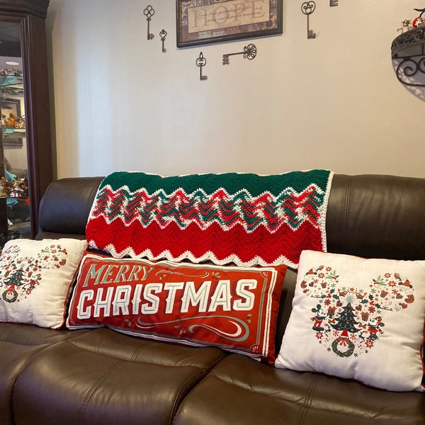 HANDMADE WARM & SNUGGLY Christmas Afghan!! - Etsy