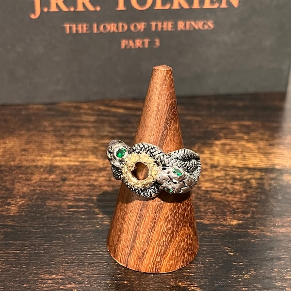 The Engagement Ring of Aragorn and Arwen, Officially Licensed the Lord ...