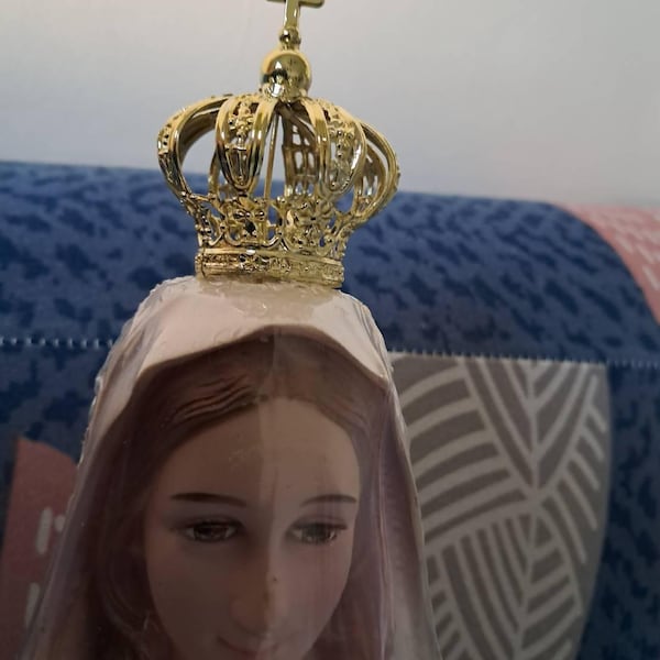 Crown in Plastic With Gold Color, Crown for Statues, Plastis Crown ...