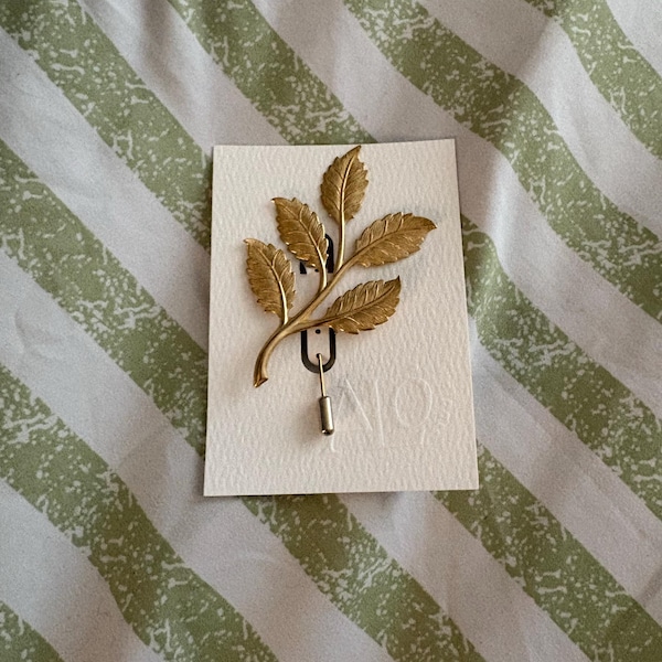 Gold Wedding Boutonniere Groom Gold Leaf Lapel Pin Groomsmen Buttonhole ...