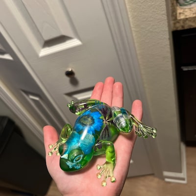 Resin Frog With Real Flowers - Etsy