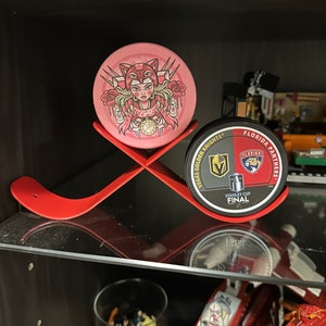 Ice Hockey Puck Holder, Bedroom Décor, Holds 6 Hockey Pucks for a ...