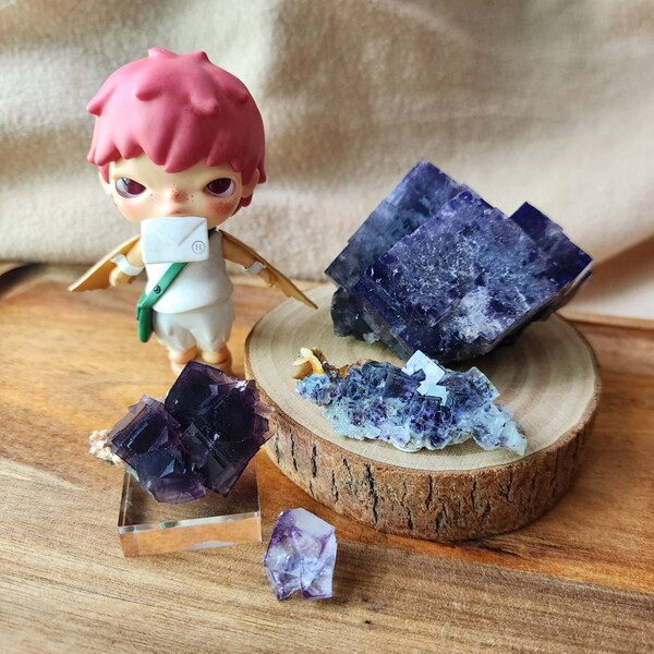 Large FLUORESCENT White Dogtooth/columnar Calcite From Chenzhou, Hunan ...