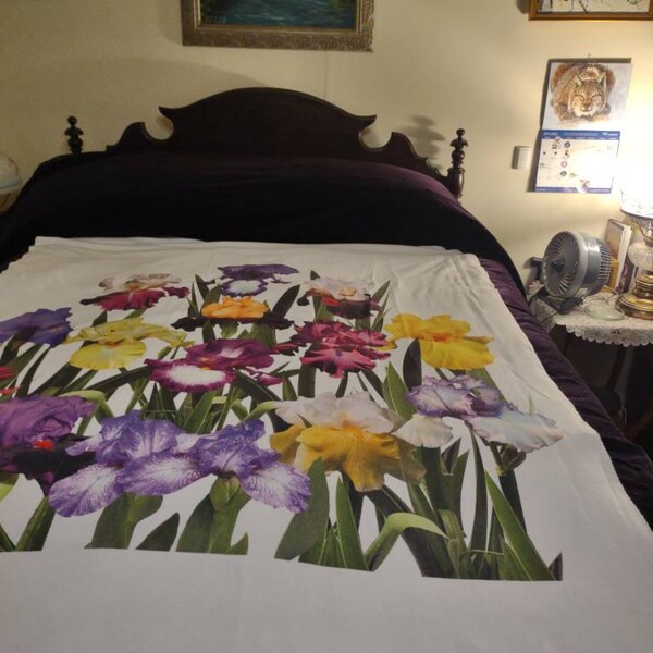 Iris Garden Comforter, Floral Bedding, Bedroom Decor, Iris Lover ...