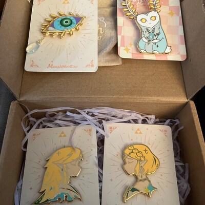 Blupee & Bubbul Gem Enamel Pin Bobble Interactive Pin Cute Bunny Pins ...