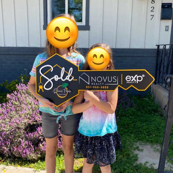 Key Sold Sign REMAX, Closing Photo Prop, 3D Key Sign for Realtors ...