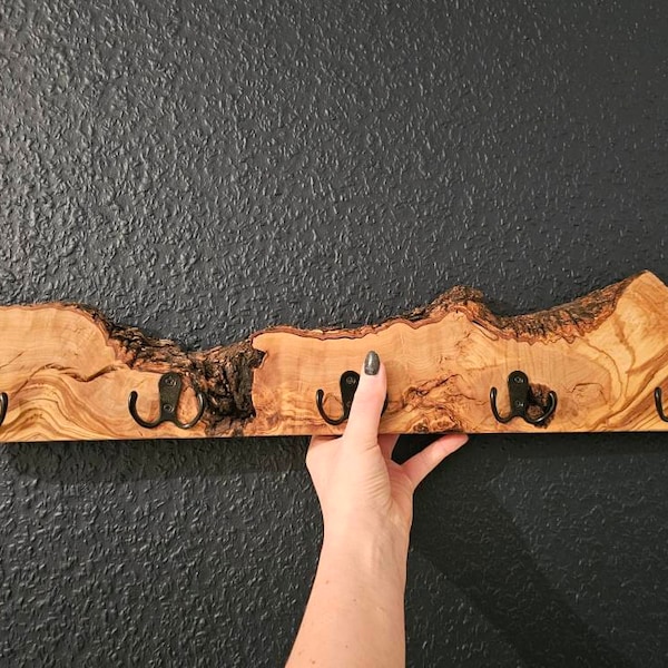 Bottoni Olive Wood Wall Cross | Handmade Crucifix | Olive Wood Decor ...