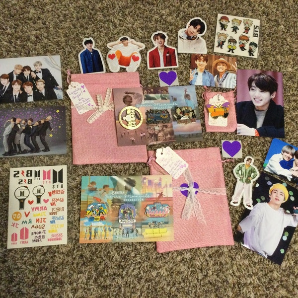 Choreo Set! | 3 BTS Pins - DNA, Fake Love, Boy With Luv | Bangtan ...