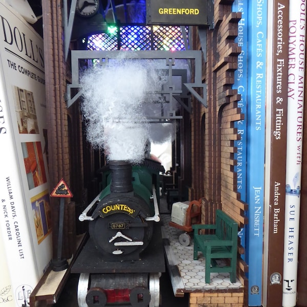 Train Platform Themed Book Nook Shelf Insert - DIY Alley Book Nook Kit ...