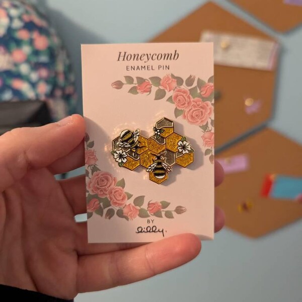Mini Bee Pastel Pink Enamel Pin, Soft Enamel Cute Animal Nature Bees ...