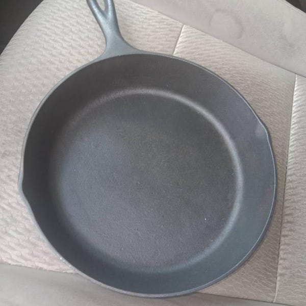RARE! Wagner Ware #11 Pie Logo Cast Iron Skillet - Etsy