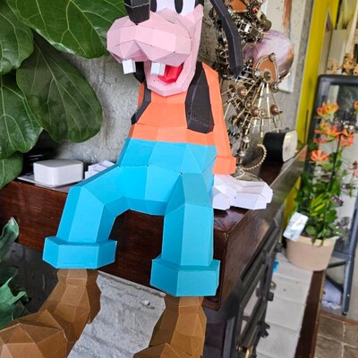 Papercraft Goofy Template, DIY PDF, FDX, Low Poly, Origami, Pepakura ...