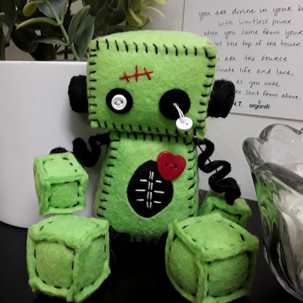 Felt Robot Plush Pattern PDF Instant Download DIY Stuffed Plushie DIY ...