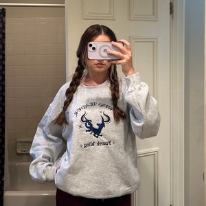 Wingleader Xaden Riorsen Sweatshirt/ Licensed Fourth Wing Merch ...