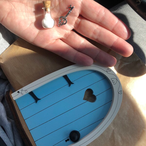 Fairy Door 'bella' in Blue | Blue Fairy Door | Fairy Door for Tree ...