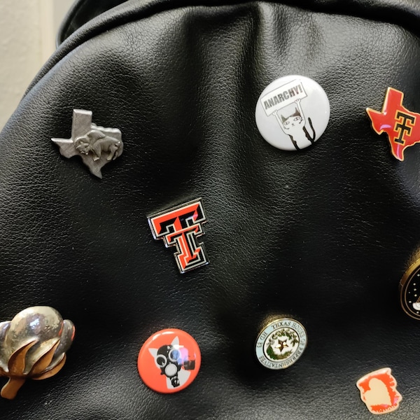 Button Pin Wholesale Lot, HUGE Lot of 50 Buttons Pins, Lot 80's 90's ...