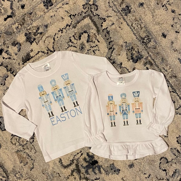 Blue Hydrangea & Pink Bow Trellis Seamless Pattern. Heirloom Vintage ...