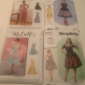 Simplicity S9307 Sewing Pattern for Plush Bears Stuffed Animals in Two ...