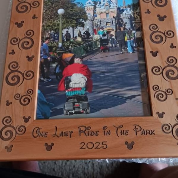 Disneyland, Disneyworld Premade Picture Frames, 2 Sizes: 5x7 and 4x6 ...