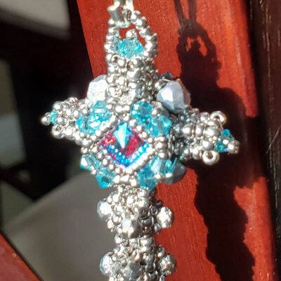 Easy Beaded Ornament Dripping With Swarovski Bicones or Czech Fire ...