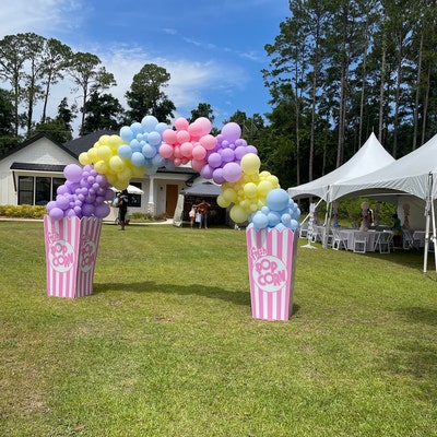 Farm Animals With Tractor Coroplast Cutouts Props Decorations Backdrops ...