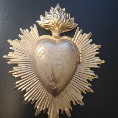 Sacred Heart, Milagro Heart, Gilded Gold Heart Box, Catholic Heart ...