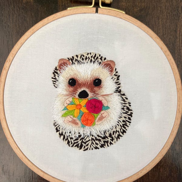 DIY Cute Hedgehog Hand Embroidery Kit, Animal Thread Painting Pattern ...