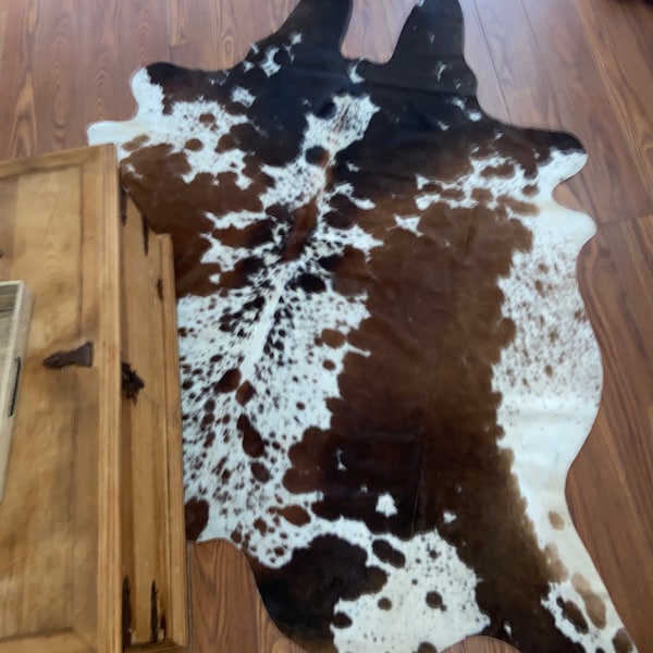 Amazing Tricolor Cowhide Rug Tricolor Cow Skin Rug Cow Hide Rug 5 X 4 ...