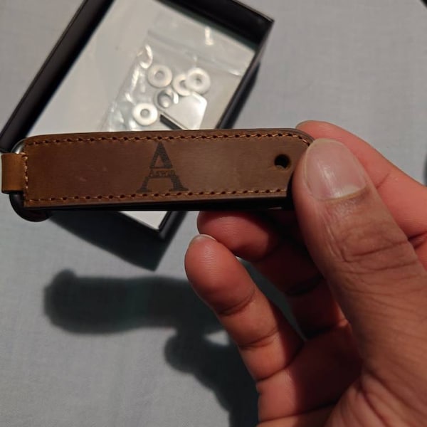 Minimalist Leather Key Organizer: Compact Crazy Horse Keychain - Etsy