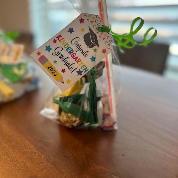Editable Kindergarten Graduation Gift Tags, End of Year Gift Tags for ...