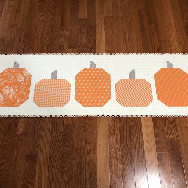Pumpkin Table Runner - PDF Pattern - Etsy