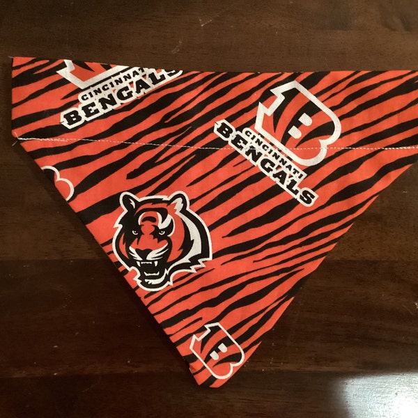 NFL CINCINNATI BENGALS Stripes Print 100% Cotton Football Fabric ...